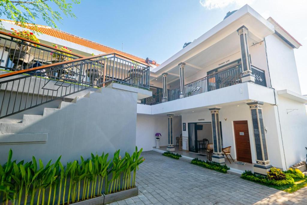 Crystal Flow Guest House & Apartment Canggu, Canggu (precios actualizados 2025)