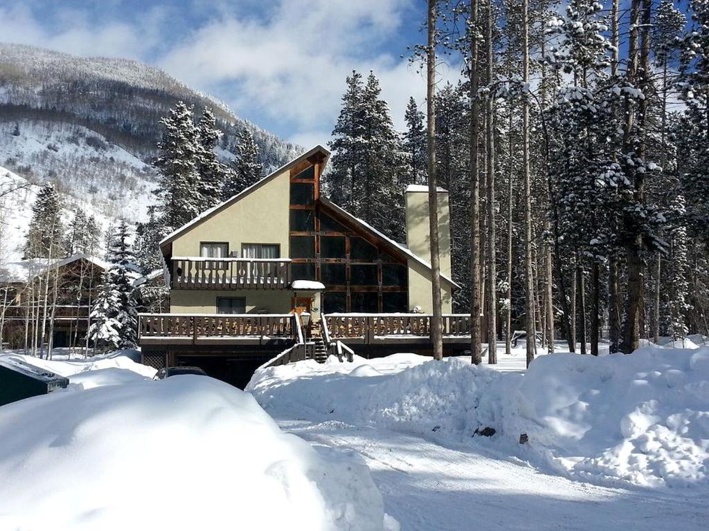 Camping Cabin Perfect for Groups near Roosevelt National Forest ...
