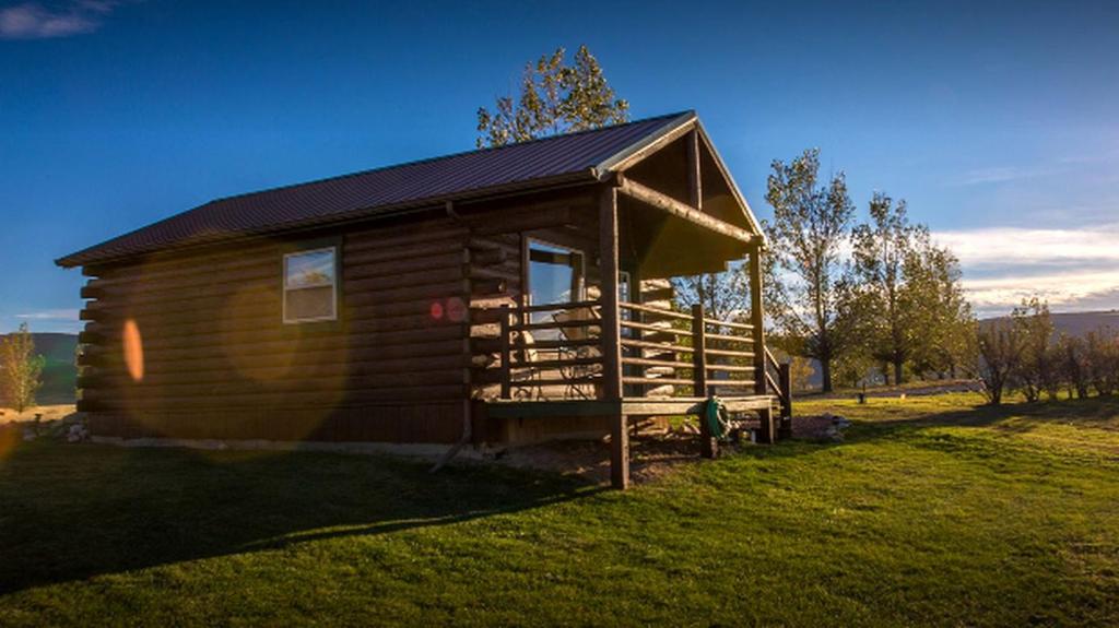 Cozy and Rustic Private Log Cabin in Resort in Fort Smith, Montana ...