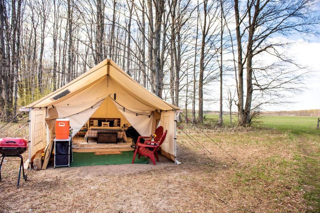 Scenic Northern Michigan Glamping Tent on a Regenerative Farm, Elmira ...