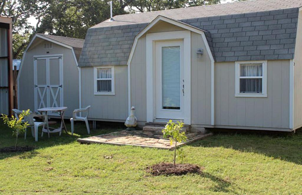 Simple and Cozy Cabin Rental on Private Ranch Retreat near Austin ...