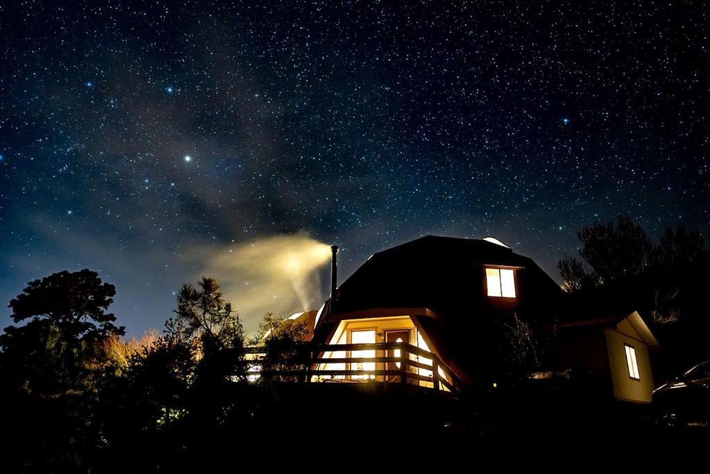 Impressive Dome for Luxury Camping near High Rolls, NM, High Rolls ...