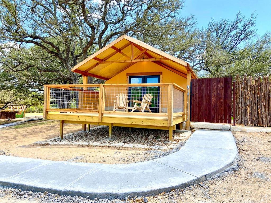 Beautiful Tented Cabin in Texas for Glamping by Guadalupe River, Ingram ...