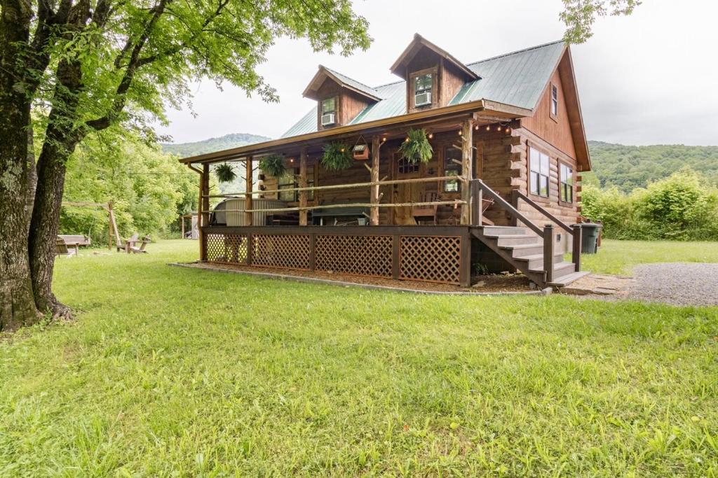 Martin Springs Cabin, South Pittsburg (updated prices 2026)