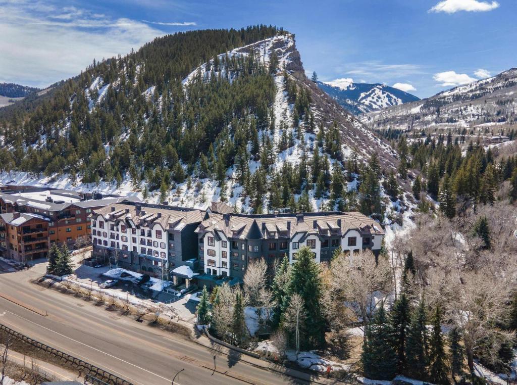 Avon Ascent Retreat Indoor Pool Ski Shuttle, Avon (precios actualizados ...