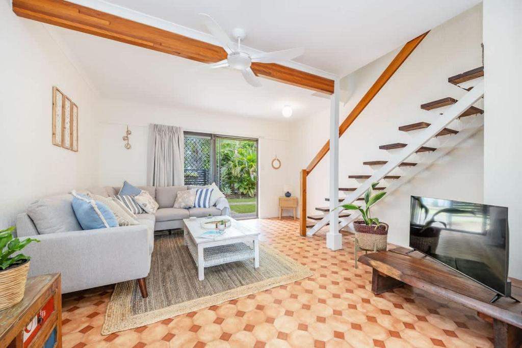 Torquay Beachfront Townhouse, Torquay (updated prices 2026)