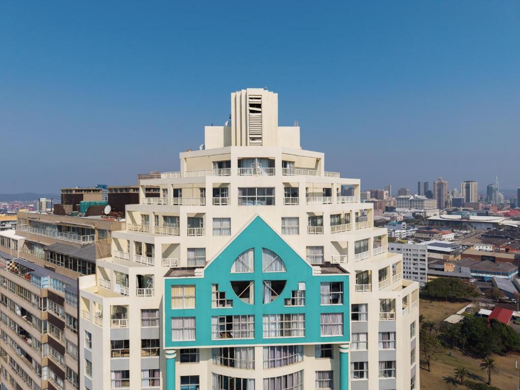 The Palace All-Suite 3 Bedroom Penthouse 2201 by First Private Stays ...