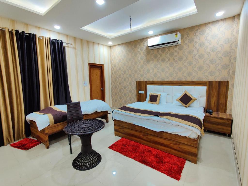 City Star & Restro A Boutique Hotel, Bareilly (updated prices 2026)