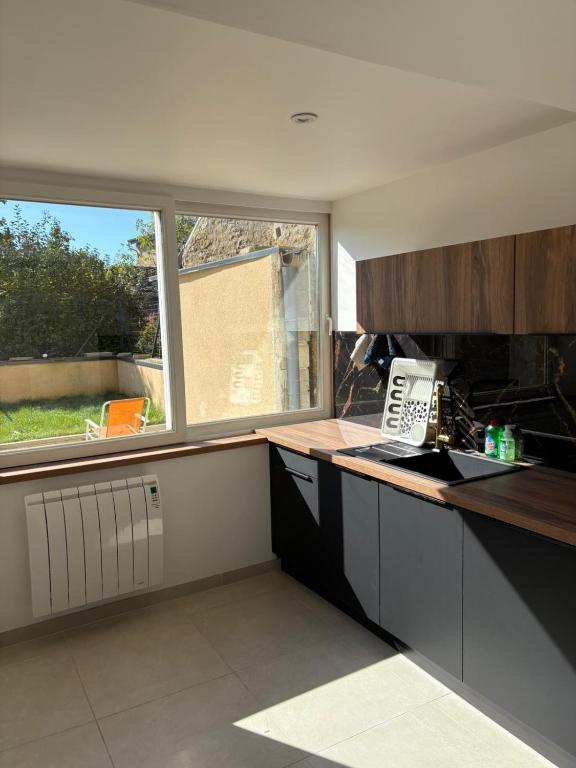 Charmante maison de pierre rénovée a 5min de Charleville-Mézières ...