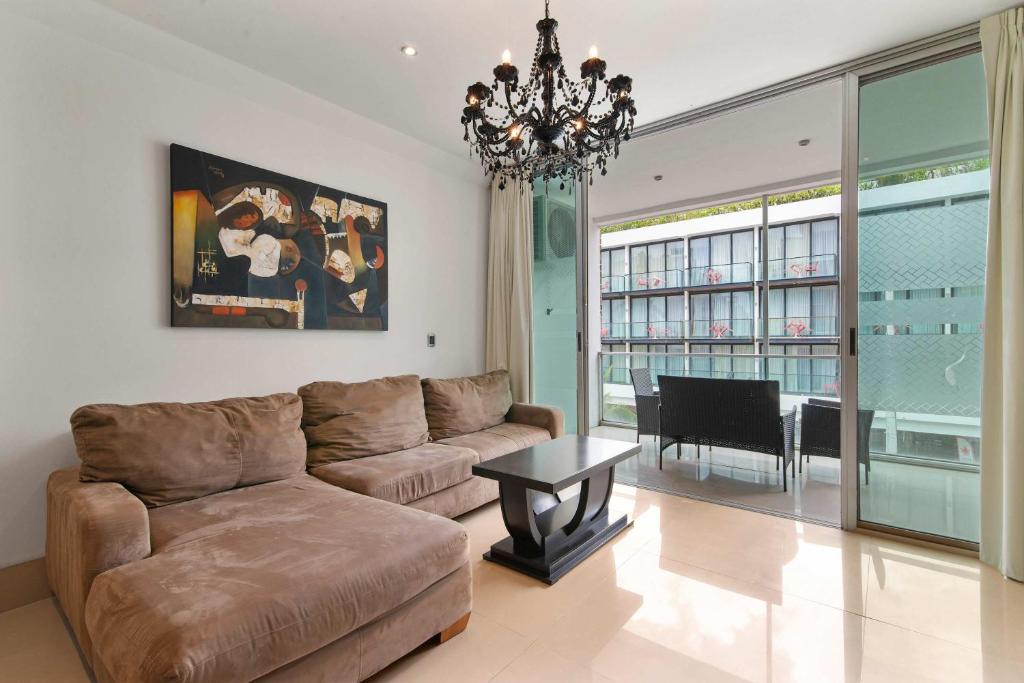 Modern 2BR Condo at The Building Loft - Pool, Playa del Carmen (preços ...