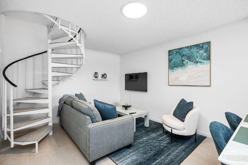 Modern Highgate Townhouse Walk to Beaufort St & HBF Park, Perth (preus ...