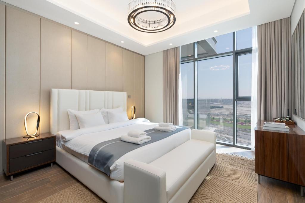 Alan HH - Nobles Tower in Business Bay with Stunning View, Dubai ...