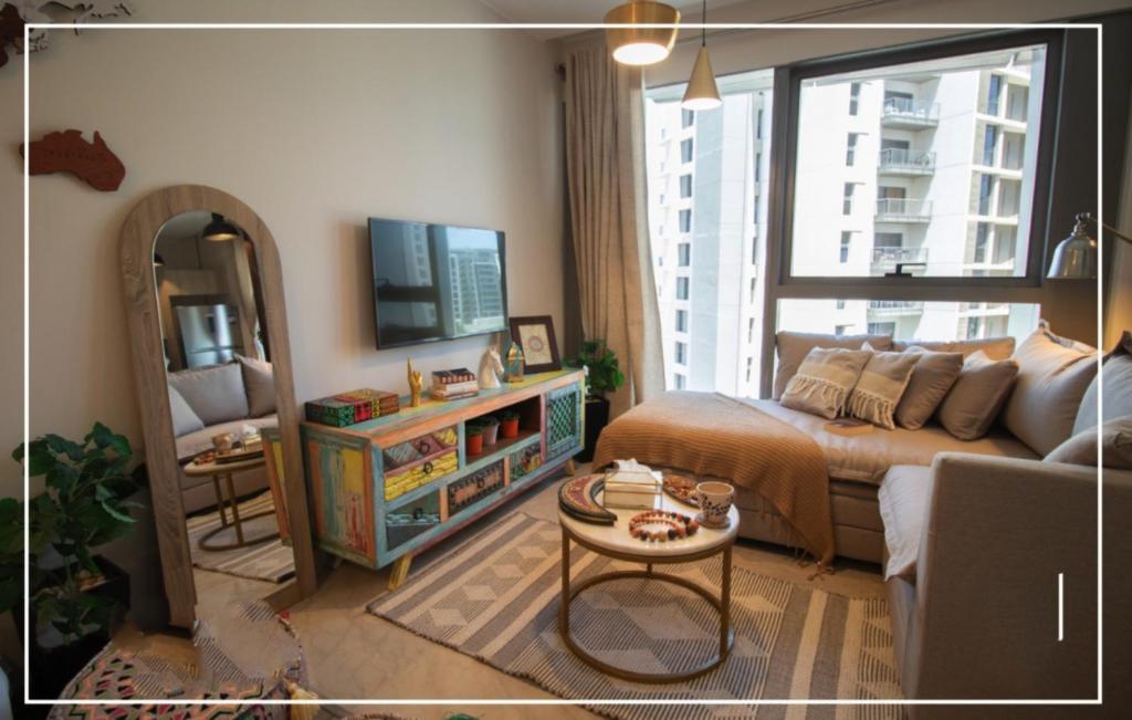 Emy's Chic Sunny Studio in Zed Towers, Sheikh Zayed (precios ...