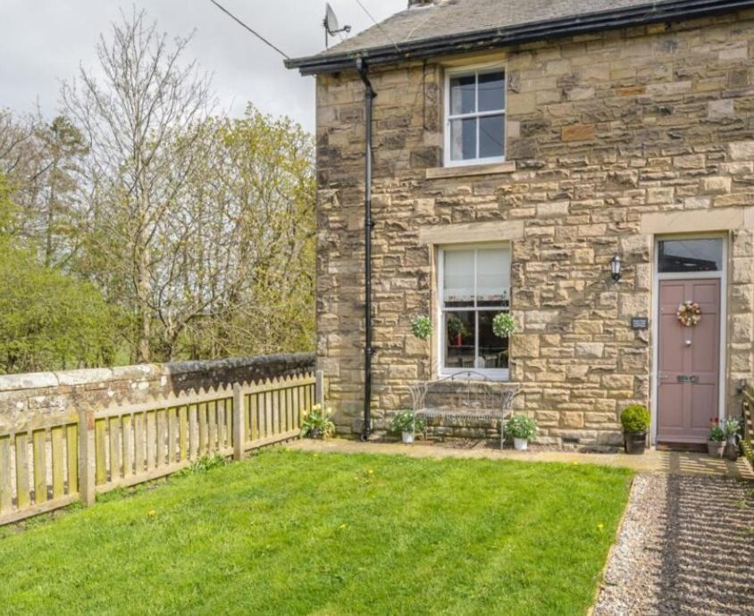 Charming country cottage at a Victorian Station, Alnwick (updated ...