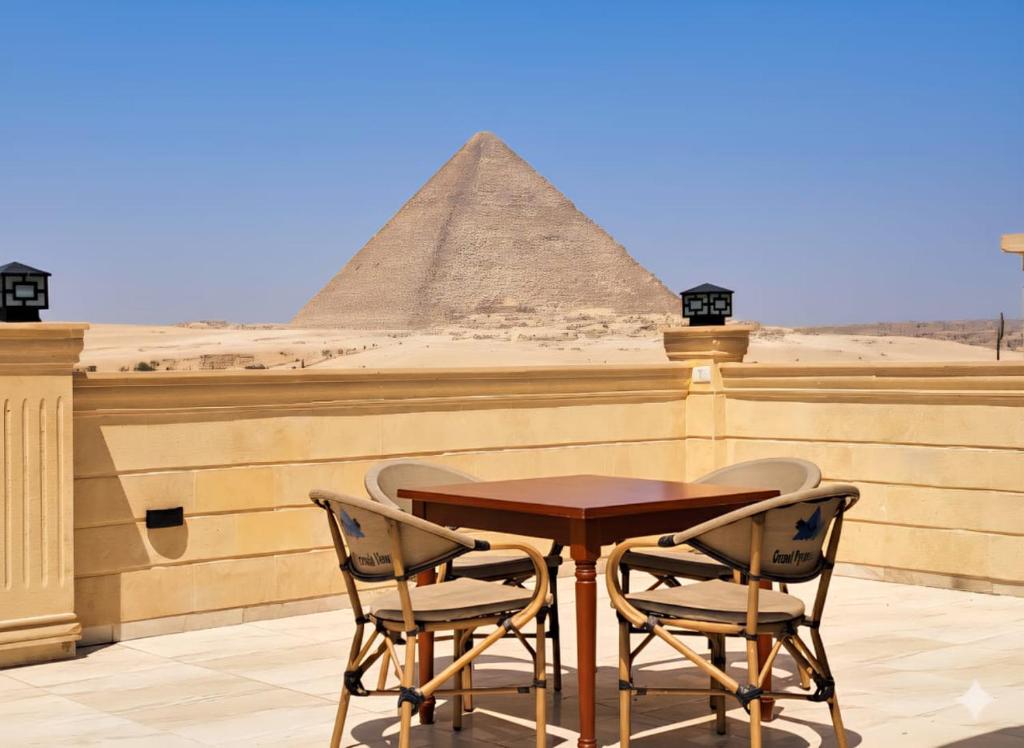 The Great Golden Pyramid, Káhira (aktualizované ceny na rok 2026)