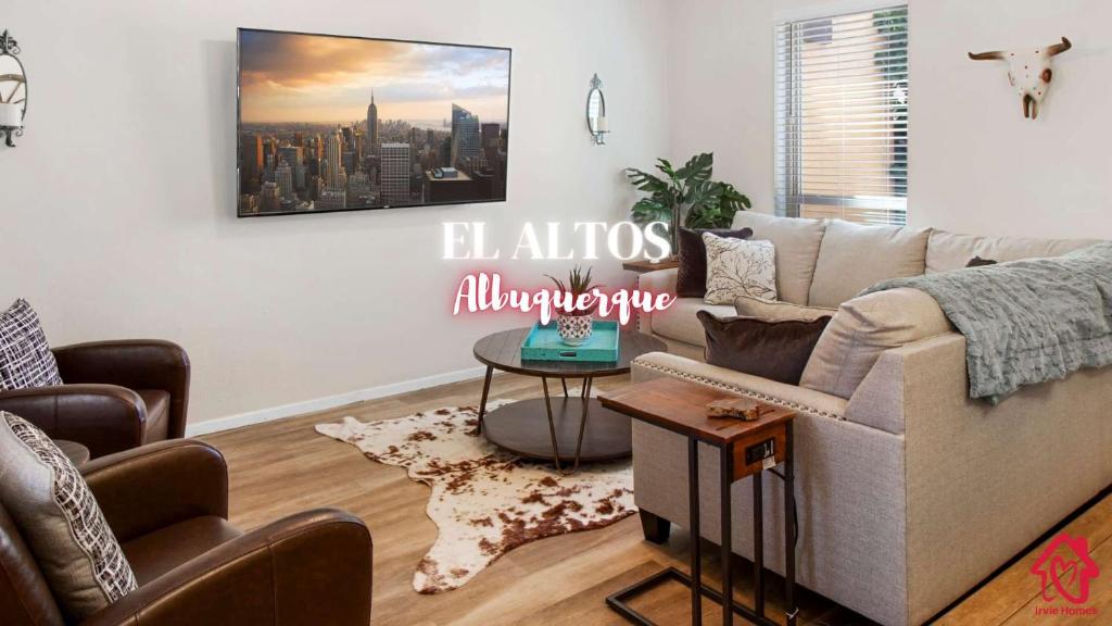 El Altos - An Irvie Home with Summer Pool, Albuquerque (precios ...