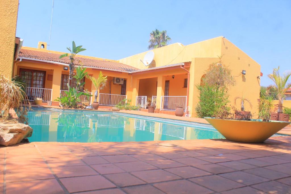 Inca Rose Guest House، فرانسیستوون (أسعار محدثة لعام 2026)