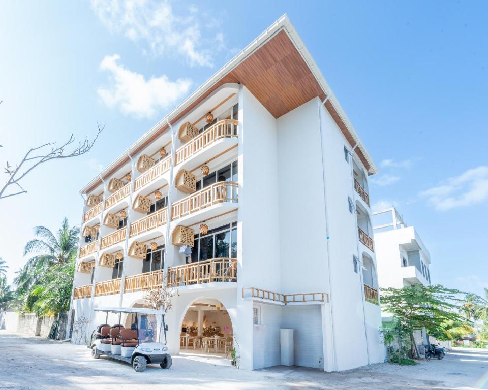 WaterCloud Mathiveri, Mathiveri (updated prices 2025)