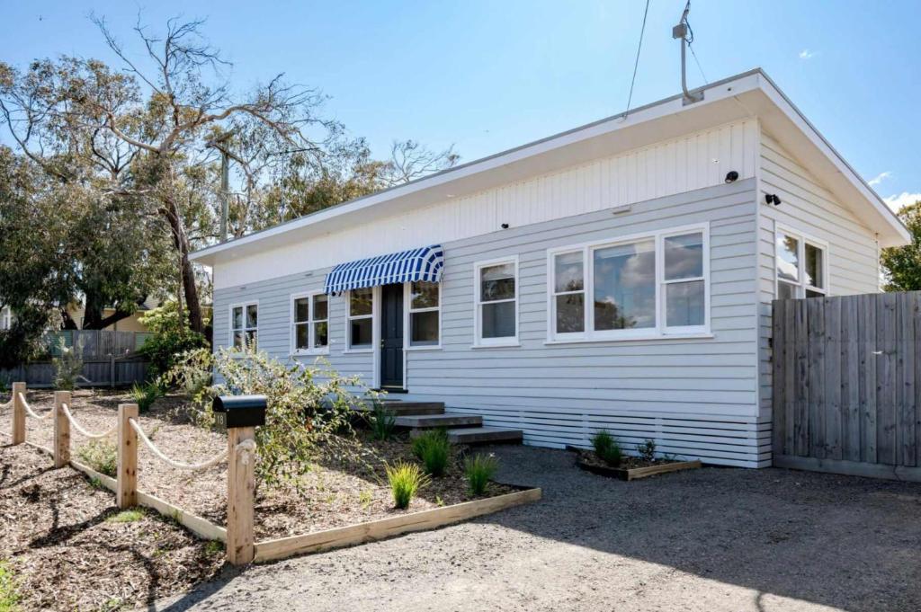 Cosy Torquay Beach Shack Minutes walk to the beach, Torquay (updated ...