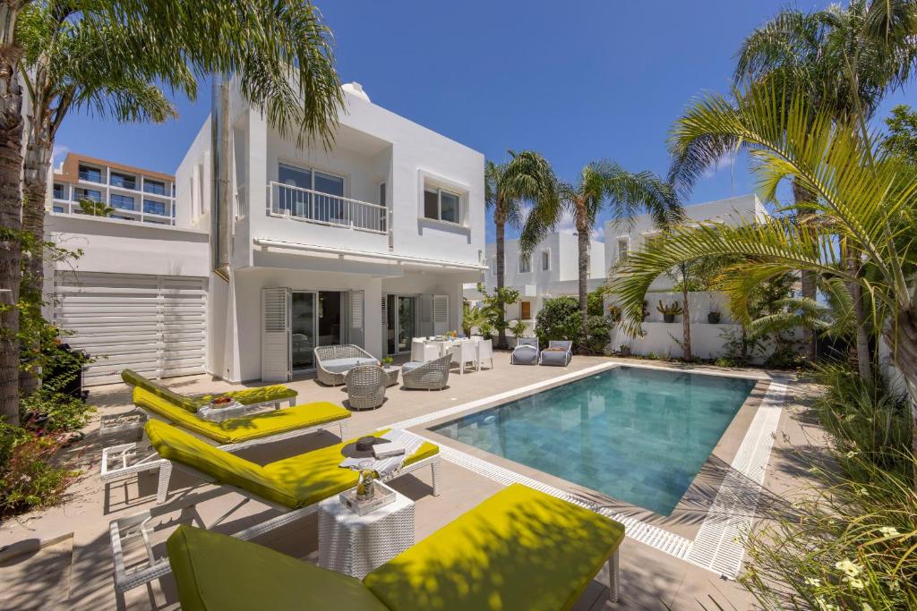 Protaras Seaside Villa Narcissos 16, Protaras (updated prices 2026)