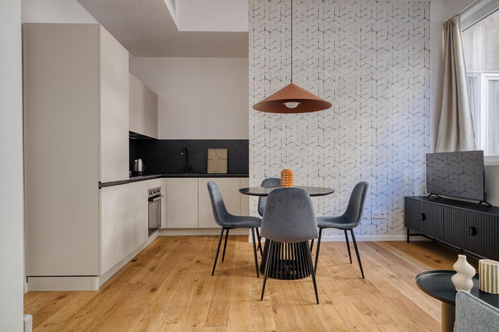 JOIVY Modern 1-Bedroom Flat in Central Milan, Milano (prețuri ...