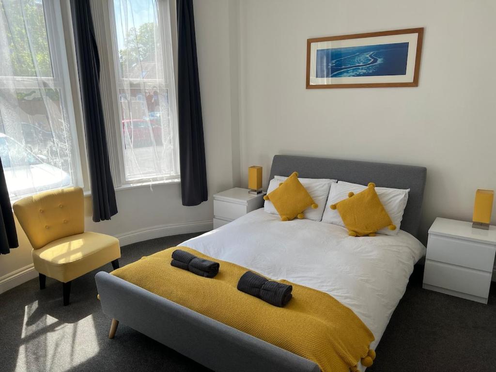 Boscombe Pier 10 min walk, Bournemouth (updated prices 2025)