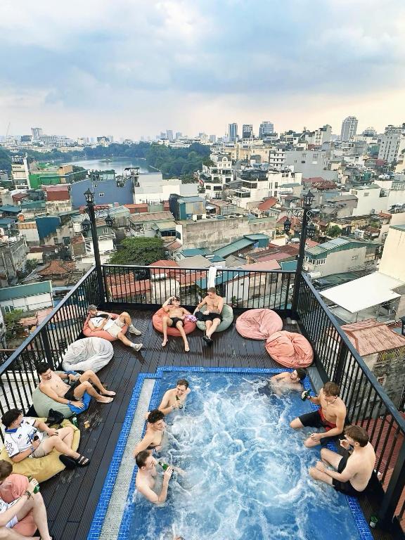 Lakeview Backpackers Hostel & Rooftop Bar, Hanoi (updated prices 2026)