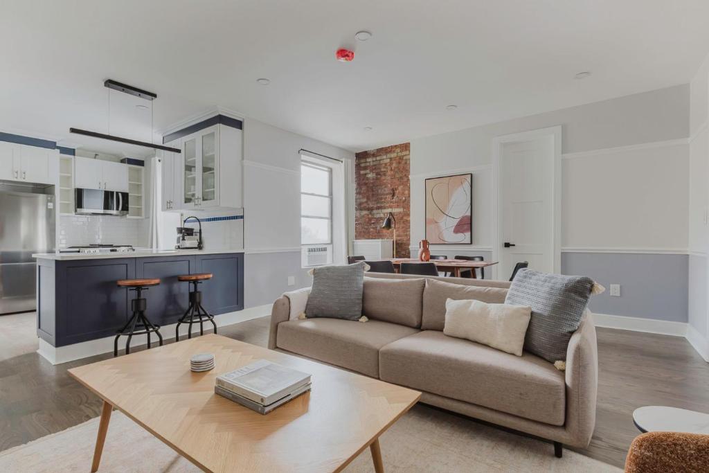 Blueground Brooklyn Heights view nr Brooklyn Bridge NYC-1508, Brooklyn ...