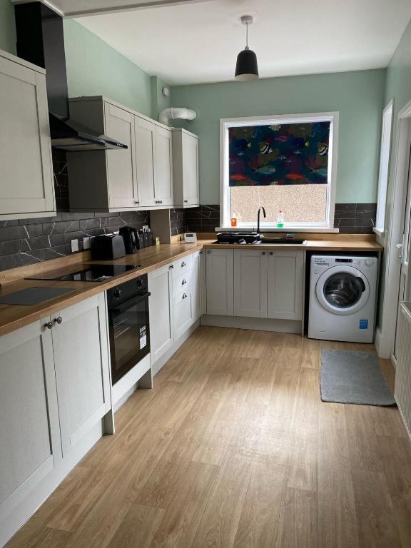 ML Short Stays - 3 Bedroom House Near BAE, Barrow in Furness ...