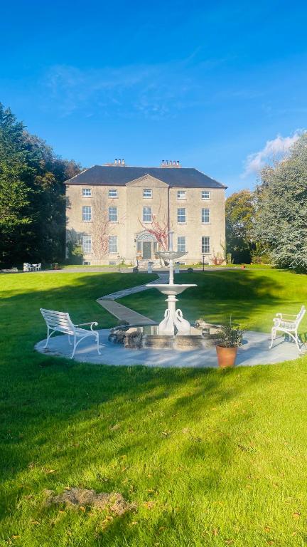 Lissanisky House, Ballymackey (updated prices 2026)