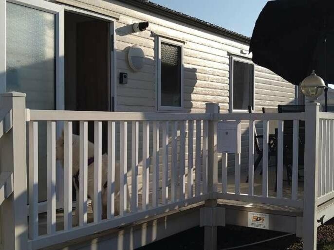 Hayling Island Holiday Park - Meadow Bay Villages - Holiday ...