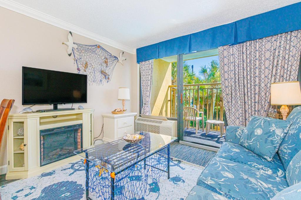 Relaxing Oceanfront Condo - Holiday Pavilion 211, Myrtle Beach (precios ...