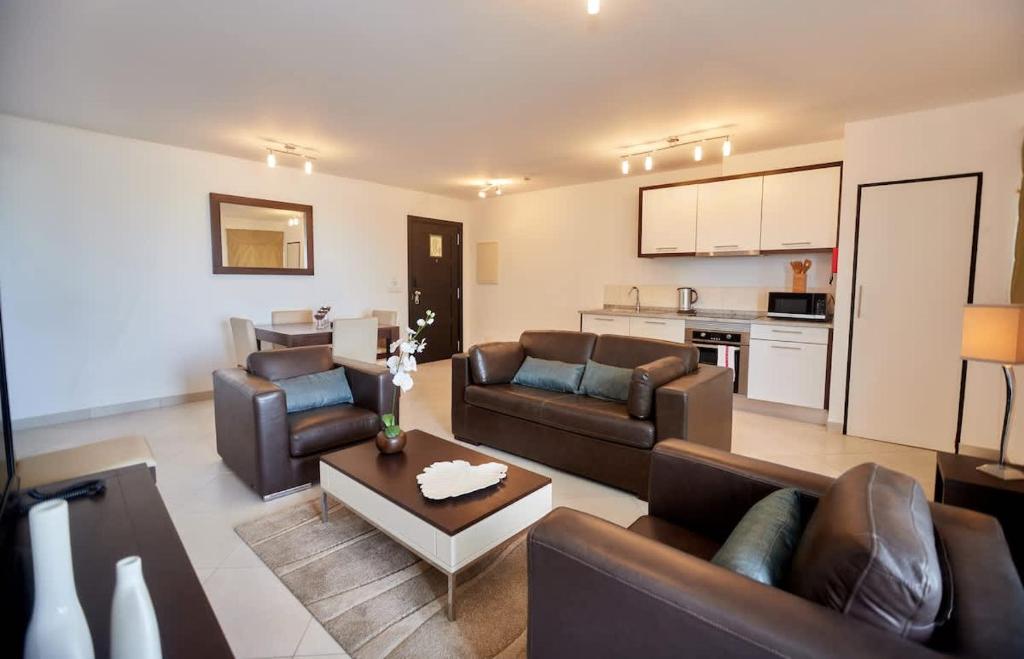 Lux 1BR S Maria 90 Day Stay, Santa Maria (updated prices 2026)