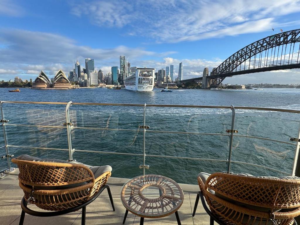Sydney's Best Harbour Views First Row Water Front, Sydney (updated ...