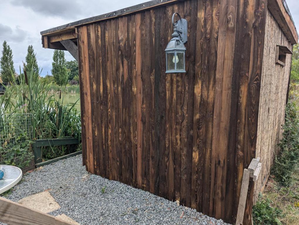 The willow cabin, Bexley (updated prices 2026)