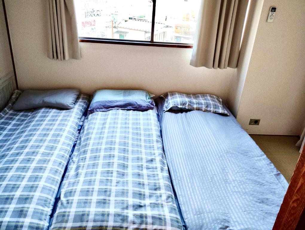 Shinjuku Okubo Henna House, Tokyo (updated prices 2026)