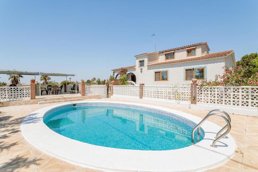 Villa with private swimming-pool in quiet location, Busot (updated ...