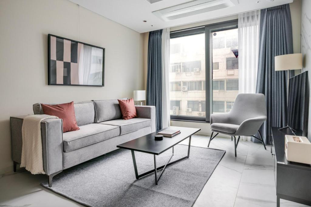 Blueground Ipjeong sky lounge nr Namsan Park SEL-57, Seula ...