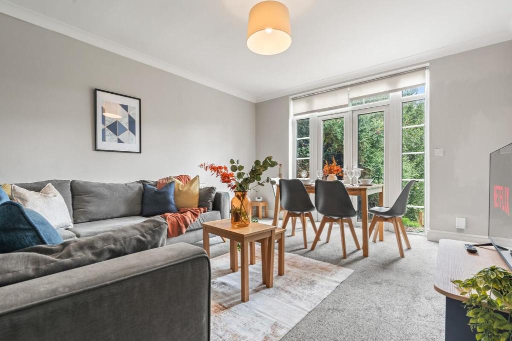 4-Bed Beeston Getaway - Free Parking, Beeston (updated prices 2026)