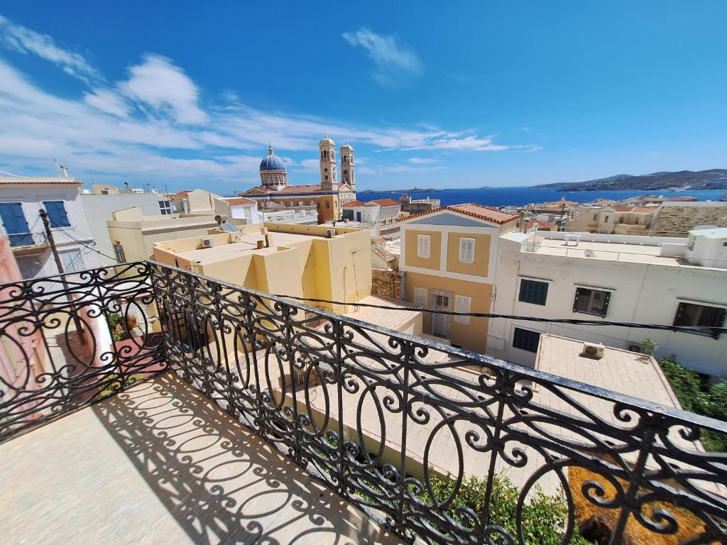 Muse Kalliope of Ermoupoli - Agio Nikolao, Ermoupoli (updated prices 2025)