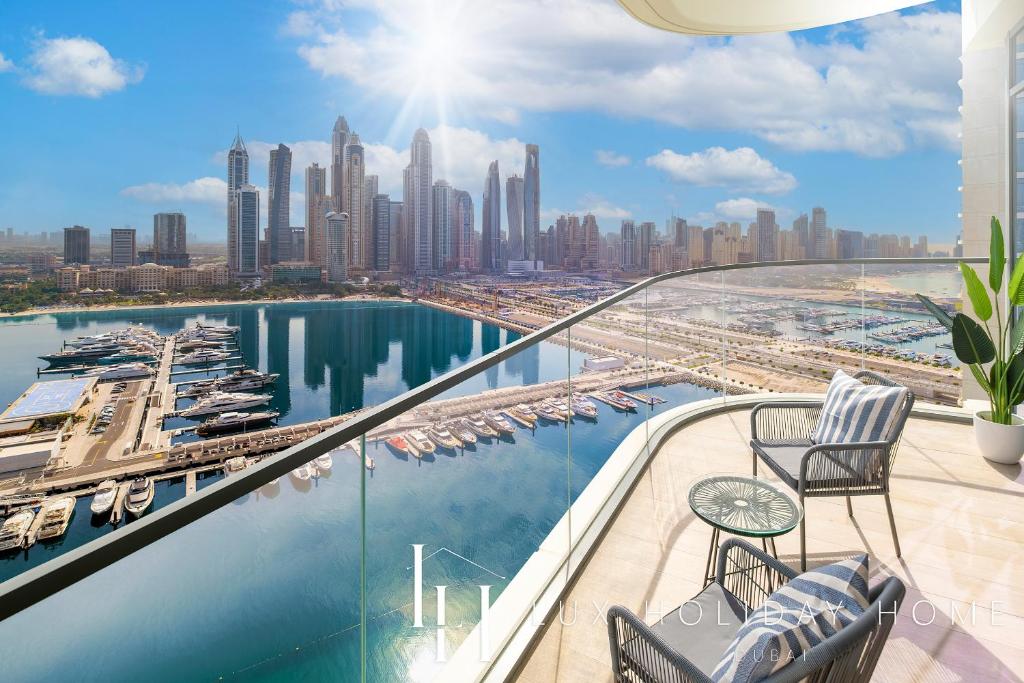 LUX The Marina Vista Beachfront Suite, Dubai (updated prices 2025)