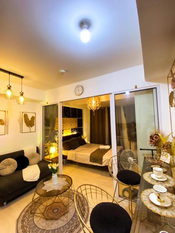 Azure Luxe Suites in Azure Bicutan Near NAIA and MOA, Manila (updated ...
