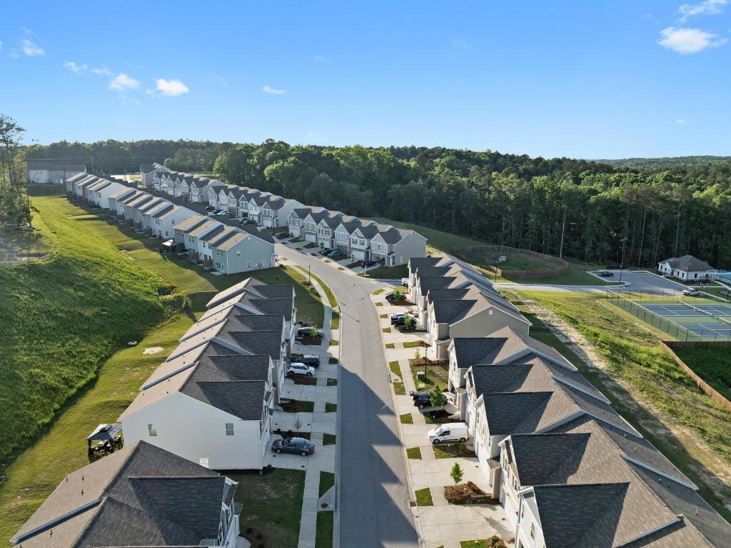 Beautiful New Townhome 25 mins from Metro Atlanta, Lithonia (updated ...