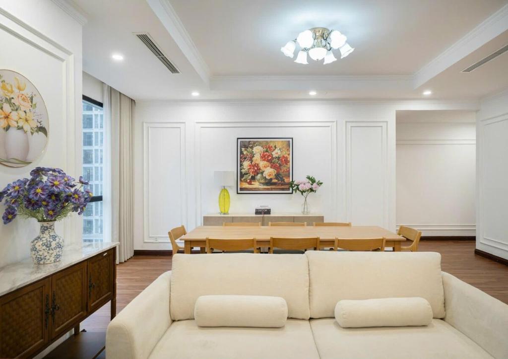 Royal City 3BR Vintage Pool & Garden View, Hanoi (opdaterede priser for ...