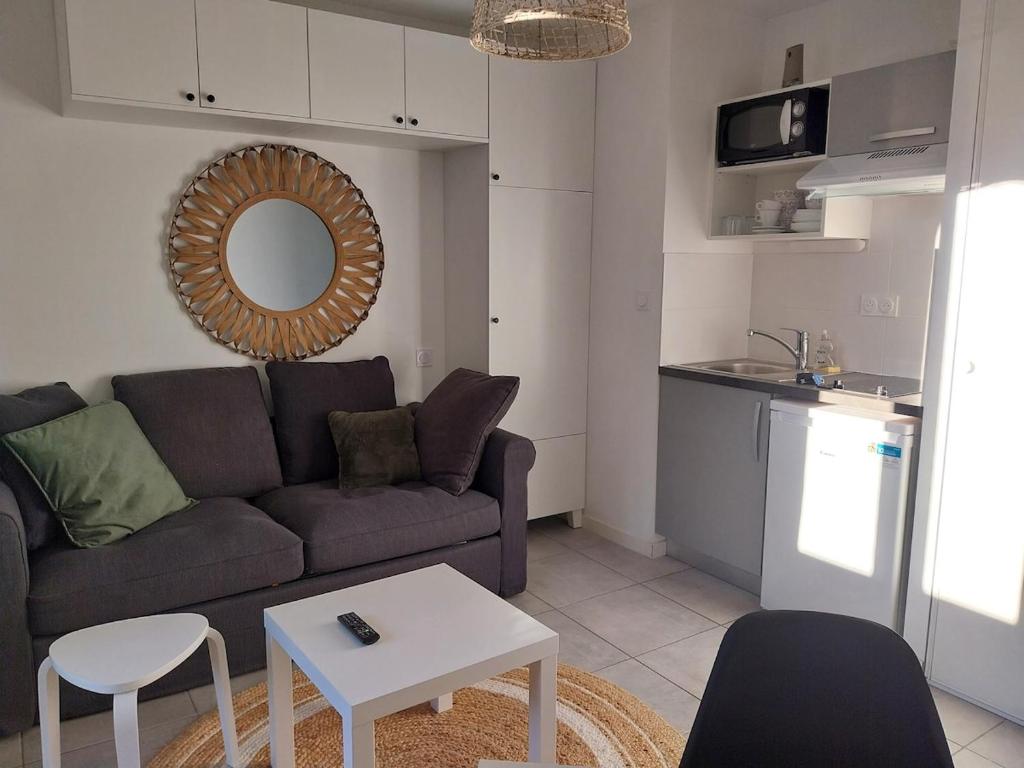 Studio cosy et sa terrasse, La Rochelle (updated prices 2026)