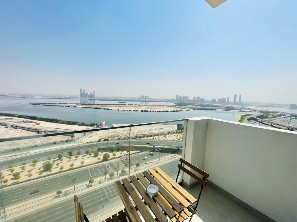 Fawad Azizi Residence, Al Jaddaf- 1BR - Allsopp & Allsopp, Dubai ...