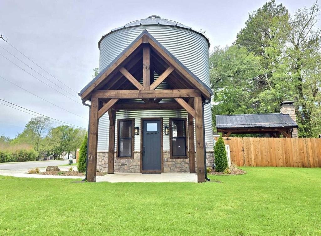 The Silo House - Bold Modern Design, Johnson (updated prices 2026)