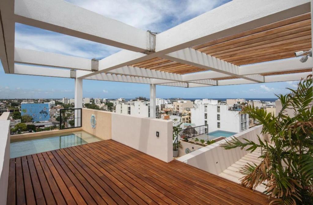 Playa Paradise w Rooftop Infinity Pools near Beach, Playa del Carmen ...