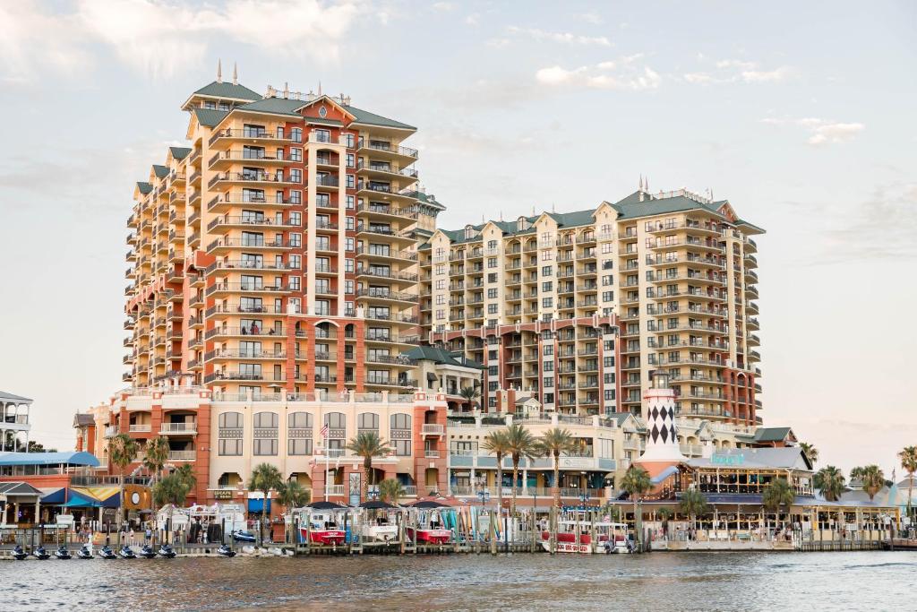 Harbor Suites at Harborwalk Village, Destin (updated prices 2026)