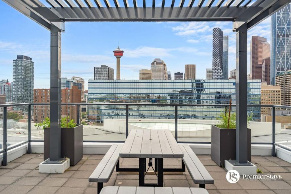Modern Apartment in East Village Steps from Calgary Library and City ...